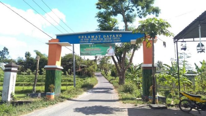 Sepenggal Kisah Desa Wisata anyaman Bambu Loyok | Poros Lombok