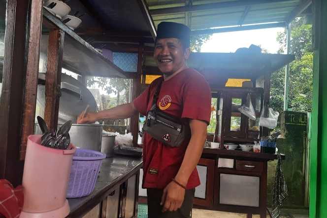 Inspiratif! Kisah Pedagang Bakso di Lombok Tengah yang Sukses Jadi ...
