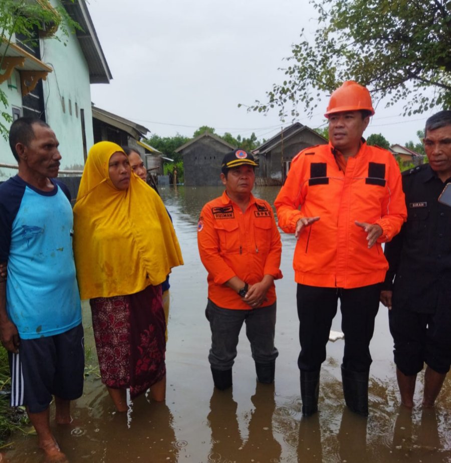 Ratusan Rumah di Dua Desa Terendam Banjir, Kalak BPBD Lotim Tinjau Langsung | POROS LOMBOK